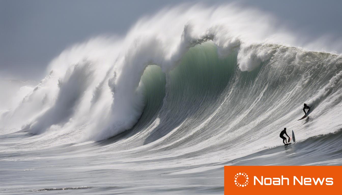 Mavericks Beach draws thrill-seekers despite high surf warnings - Noah